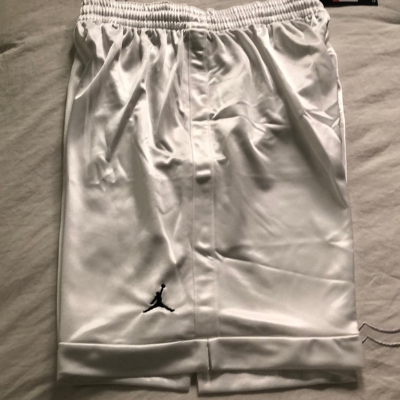 Jordan | Shorts | Nwt Jordan White Basketball Shorts Lg No Offers ...